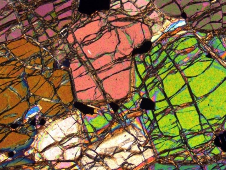 3.8 Billion-Year-Old Rocks Show That Water and Other Elements Necessary ...