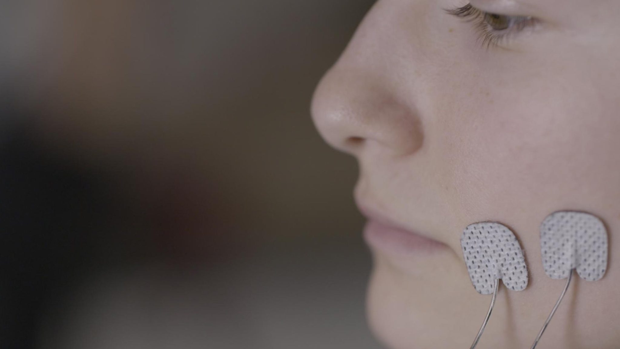 According to Scientists, Smiling Is the Secret to Seeing Happiness