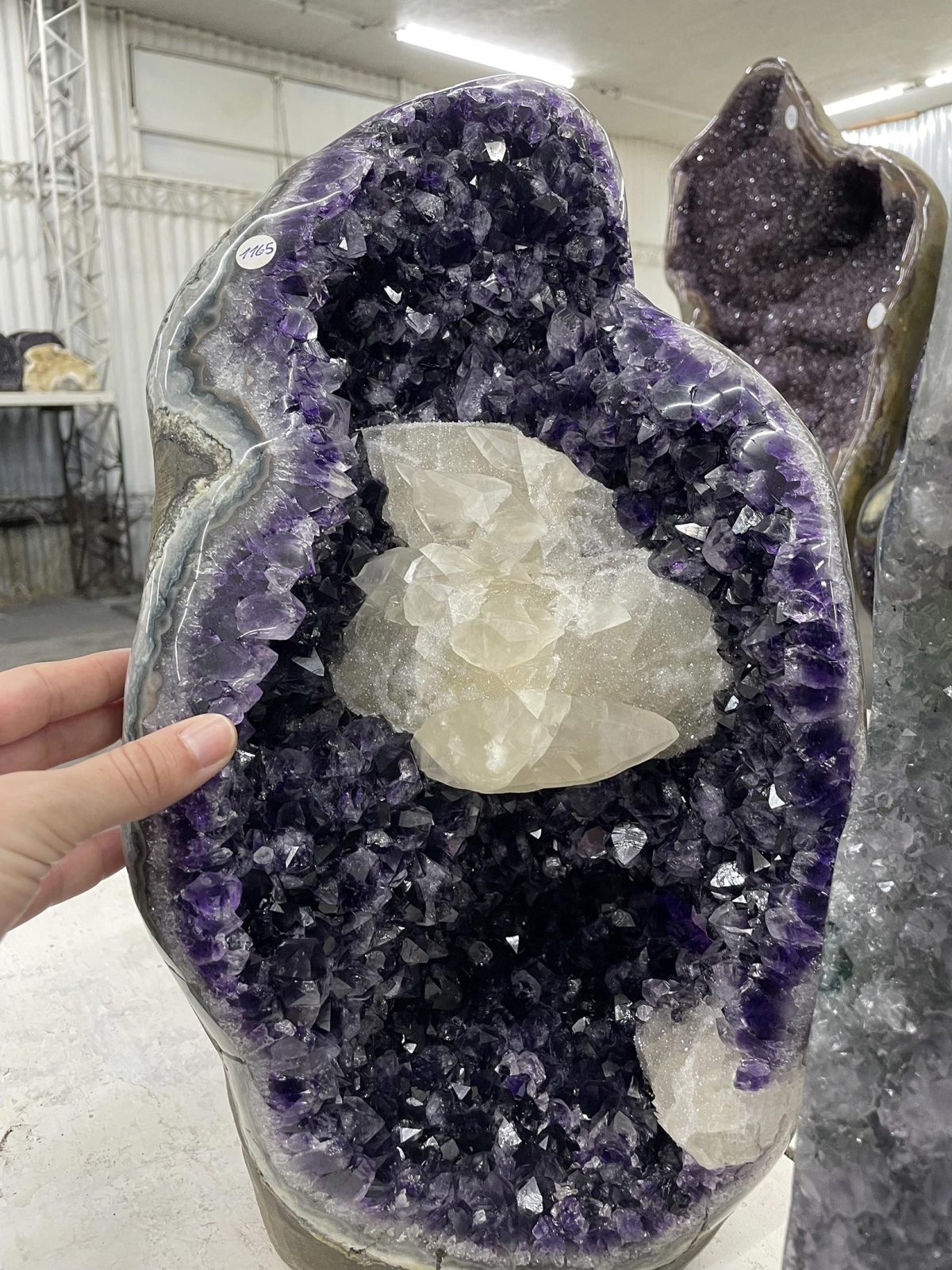 Geologists Crack 134-Million-Year-Old Mystery of Amethyst Geode Formation