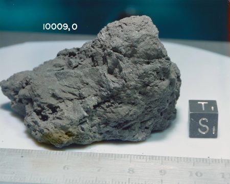 Five Fascinating Facts About the Moon