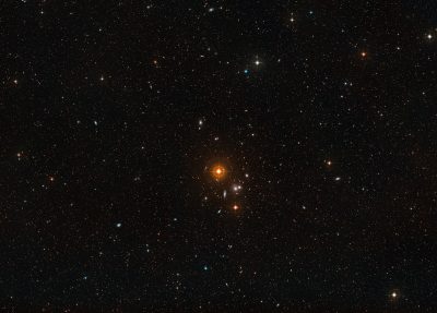 Hubble Image Shows Chance Alignment Between Galaxies