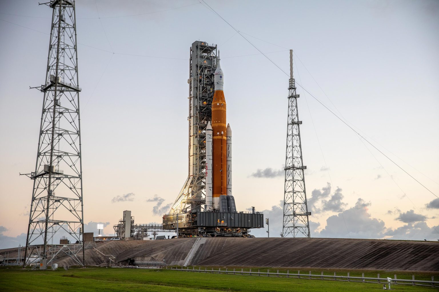 Artemis I: Mega Moon Rocket Ready for Launch