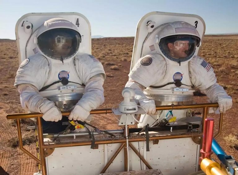Can You Last a Year on Mars? NASA Is Recruiting Crew Members for Analog ...