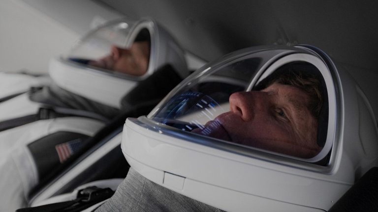 NASA Approves First Private Astronauts for Axiom Mission to the ...