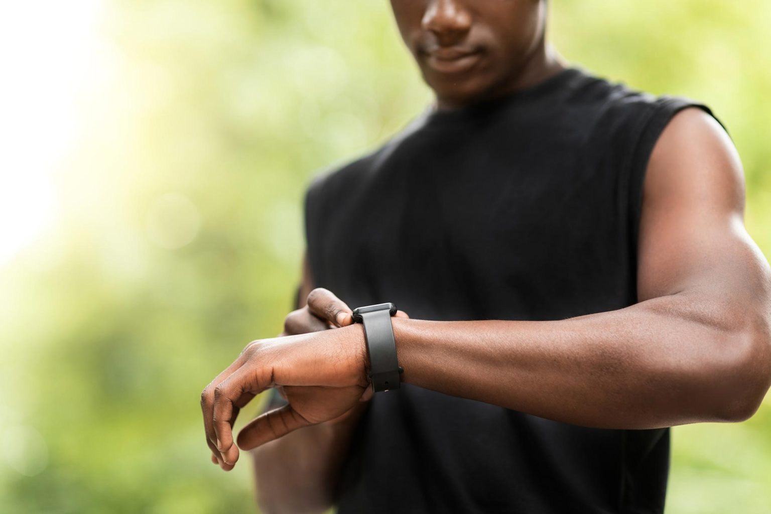 How Accurate Is Smartwatch Heart Data Tracking? It Depends on Your Skin ...
