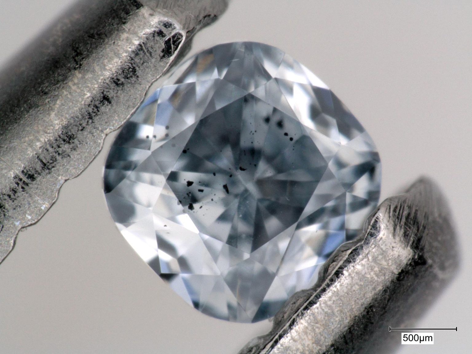 Diamonds That Formed Deep in the Earth Could Help Explain Earthquake ...