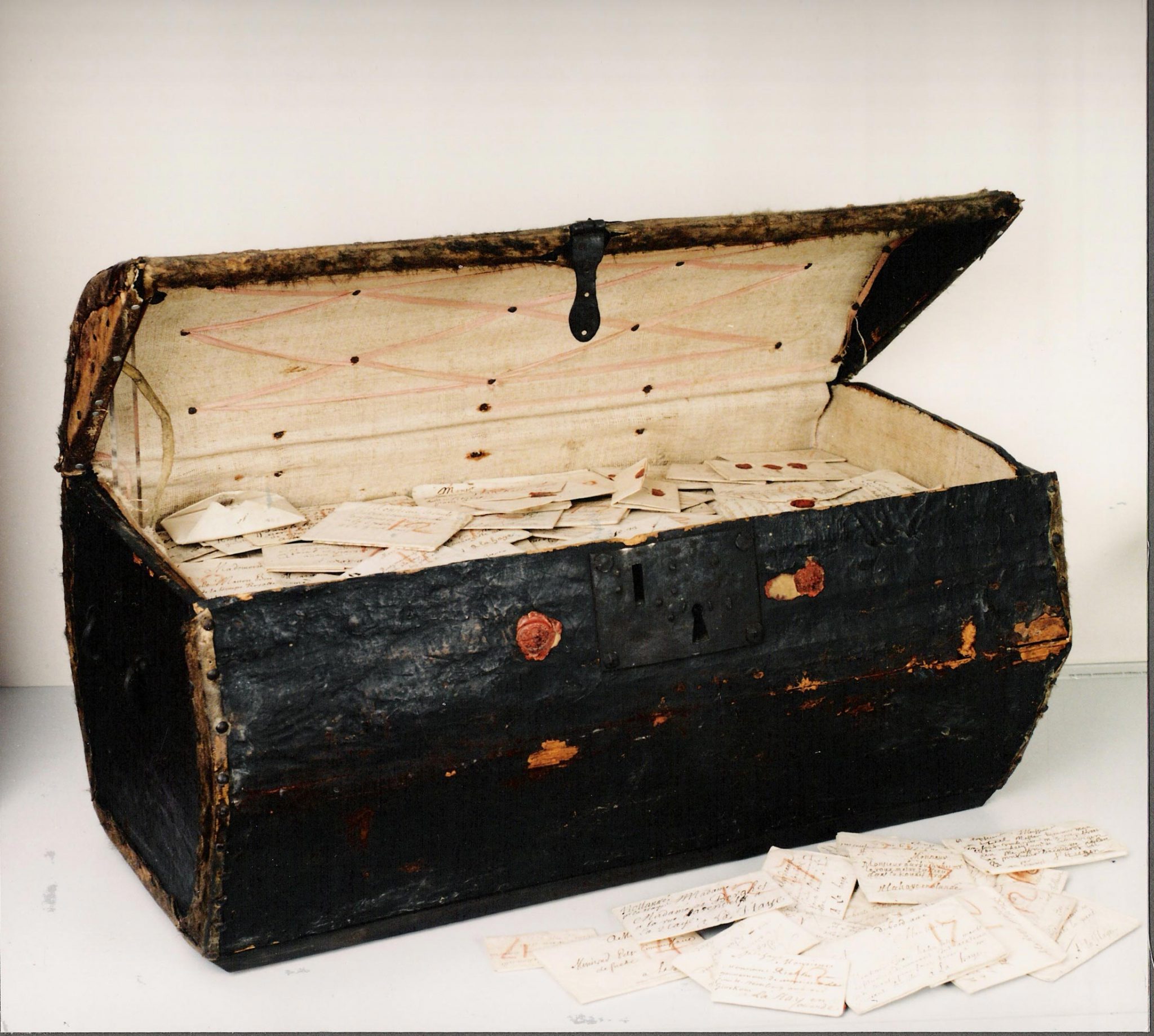 Secrets of Unopened Letter From Renaissance Europe Revealed – Without ...