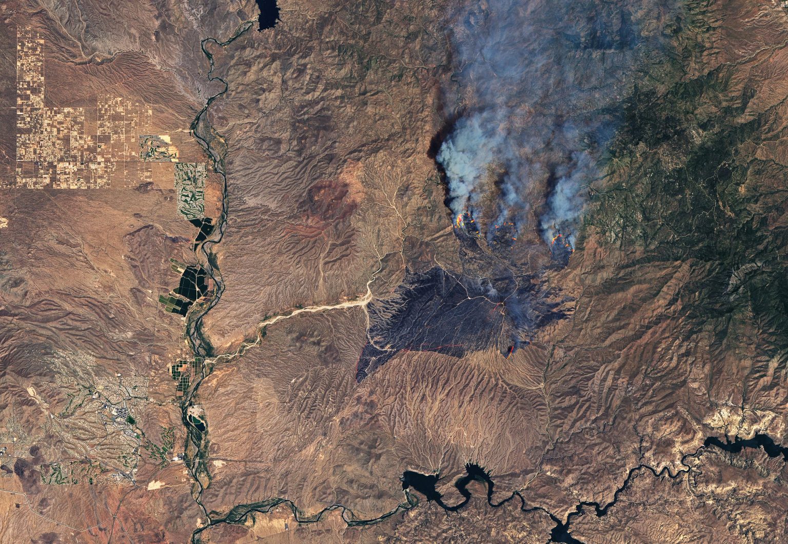 NASA Satellite Watches as Bush Fire Scorches Land Near Phoenix