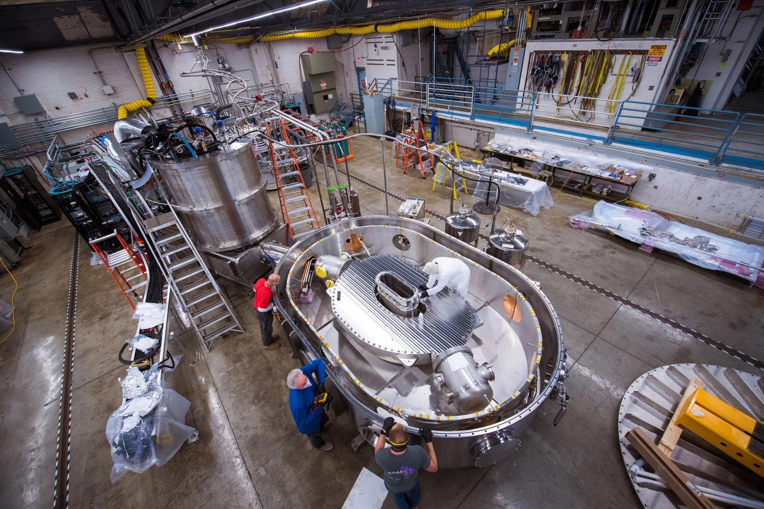 MIT Superconducting Magnet Breaks Records - Major Advance Toward Fusion ...