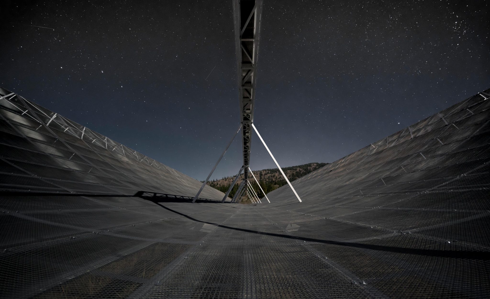 Origins Unknown: Astronomers Detect Regular Rhythm of Radio Waves From ...
