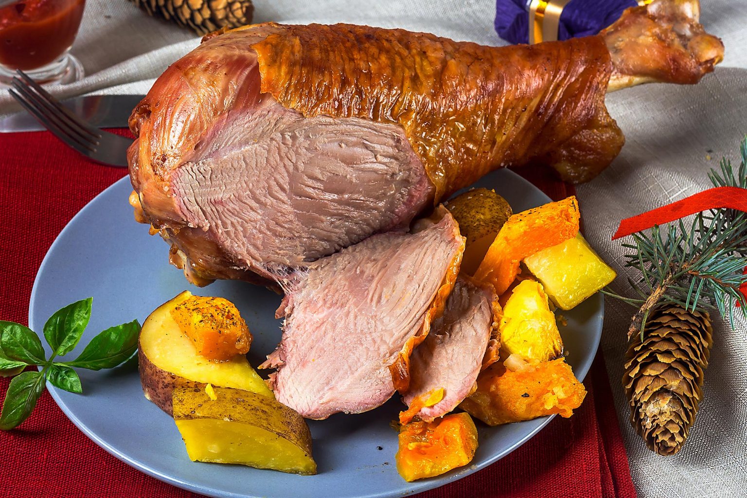 Light vs. Dark Turkey Meat – Here’s the Reasons Behind the Different Colors