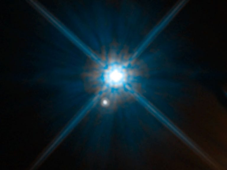 Hubble Image of the Week - White Dwarf Stein 2051 B