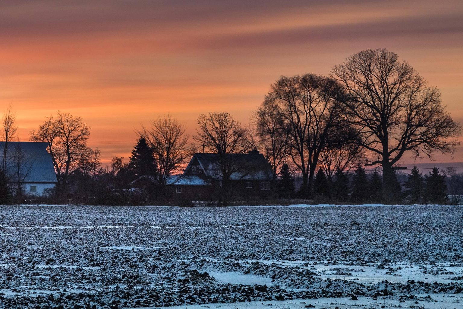 How the Earth’s Tilt Creates Short, Cold January Days