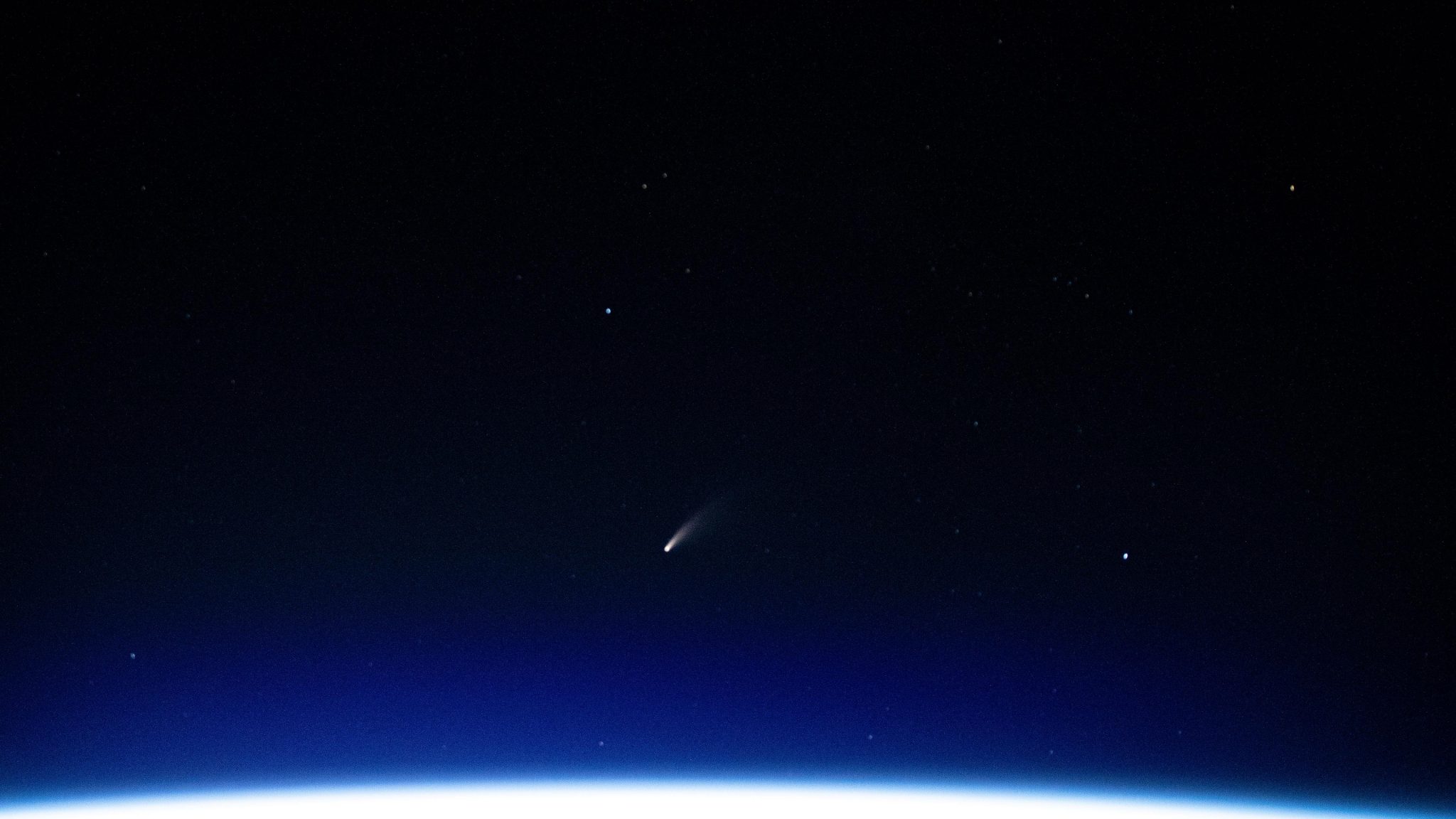 Unmatched View: Newly-Discovered Comet NEOWISE Spied by NASA’s Parker ...