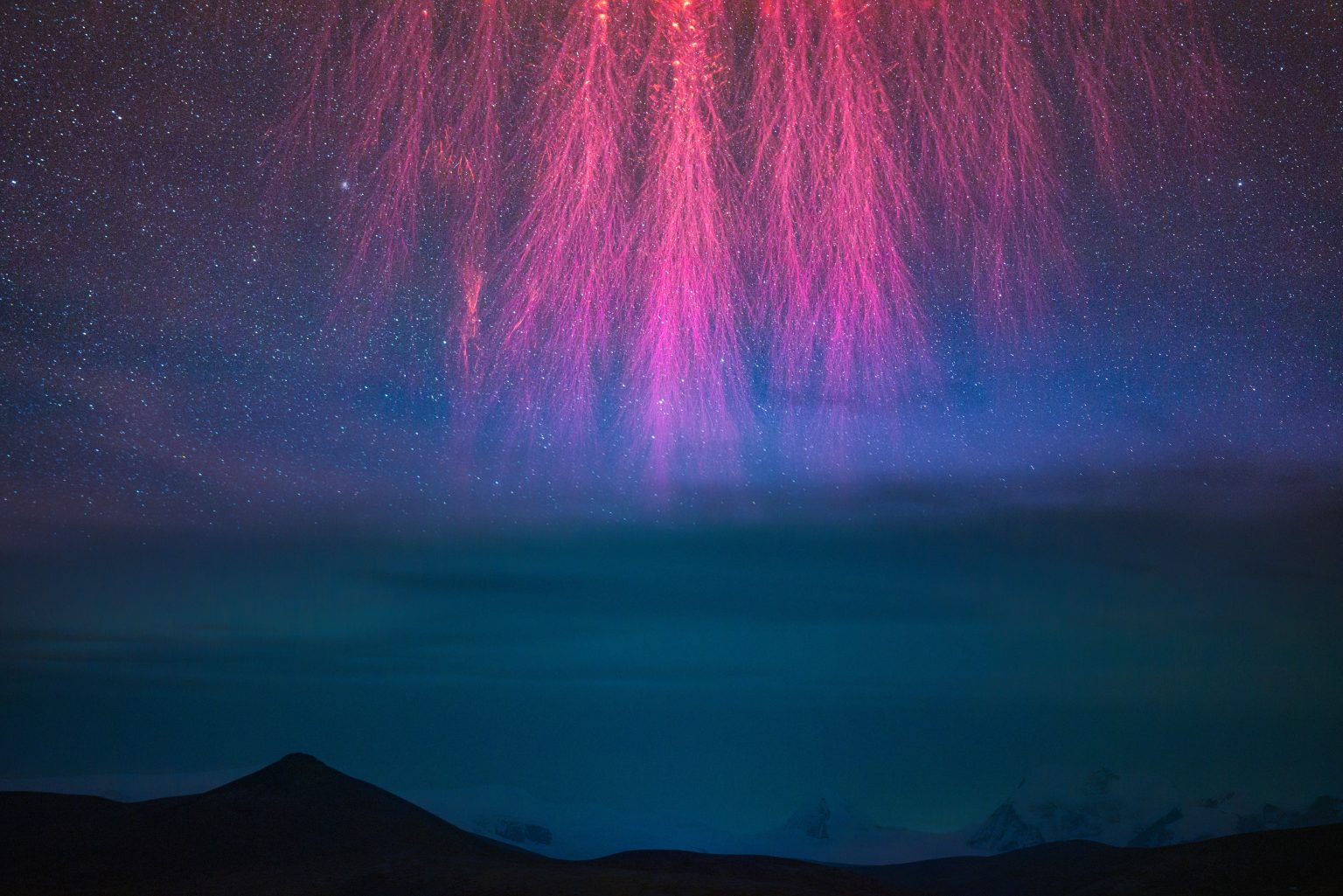 Scientists Unveil Secrets of Mysterious “Red Sprite” Lightning Strikes ...