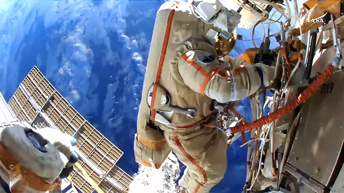 Russian Cosmonauts Complete Epic Seven-Hour Spacewalk