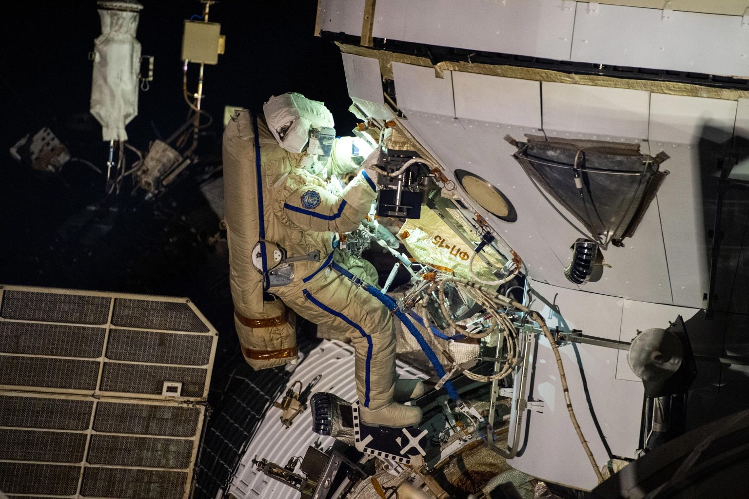 Space Station Crew Gets Ready for Spacewalk and Dragon Departure