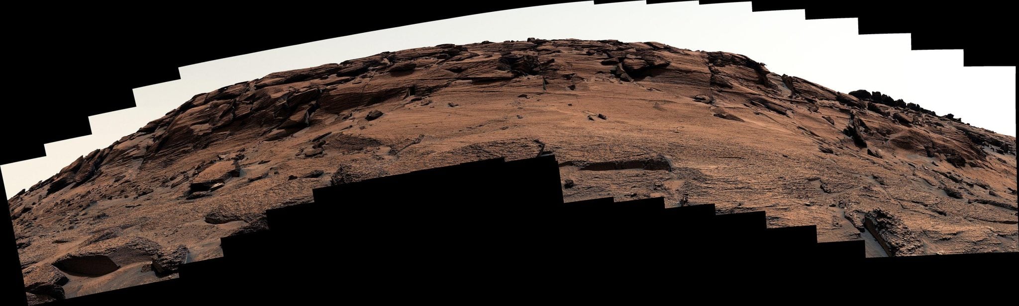 NASA’s Curiosity Rover Spots a “Doorway” on Mars