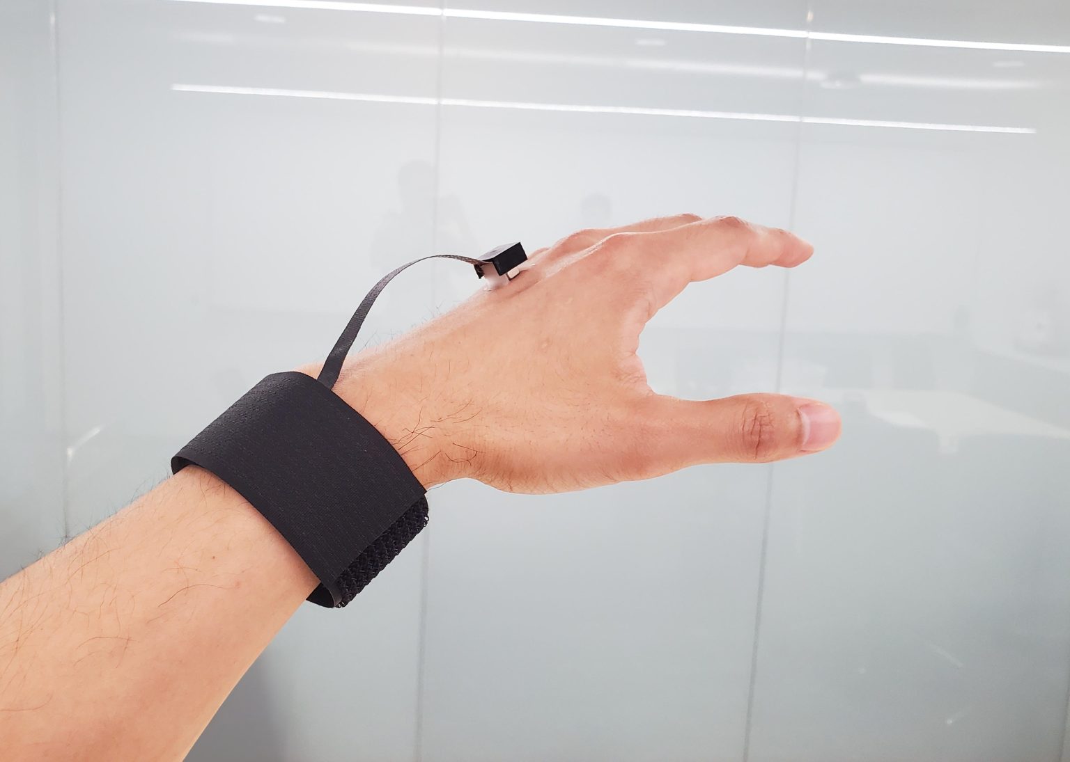 New Wearable Device Mimics the Complexity of Human Touch