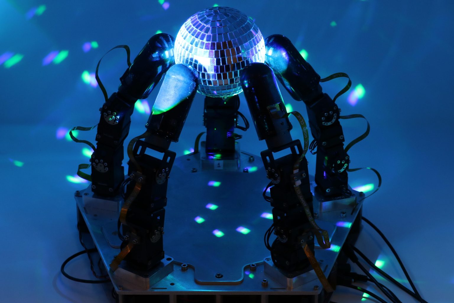Columbia Engineers Create Highly Dexterous Human-Like Robot Hand That ...