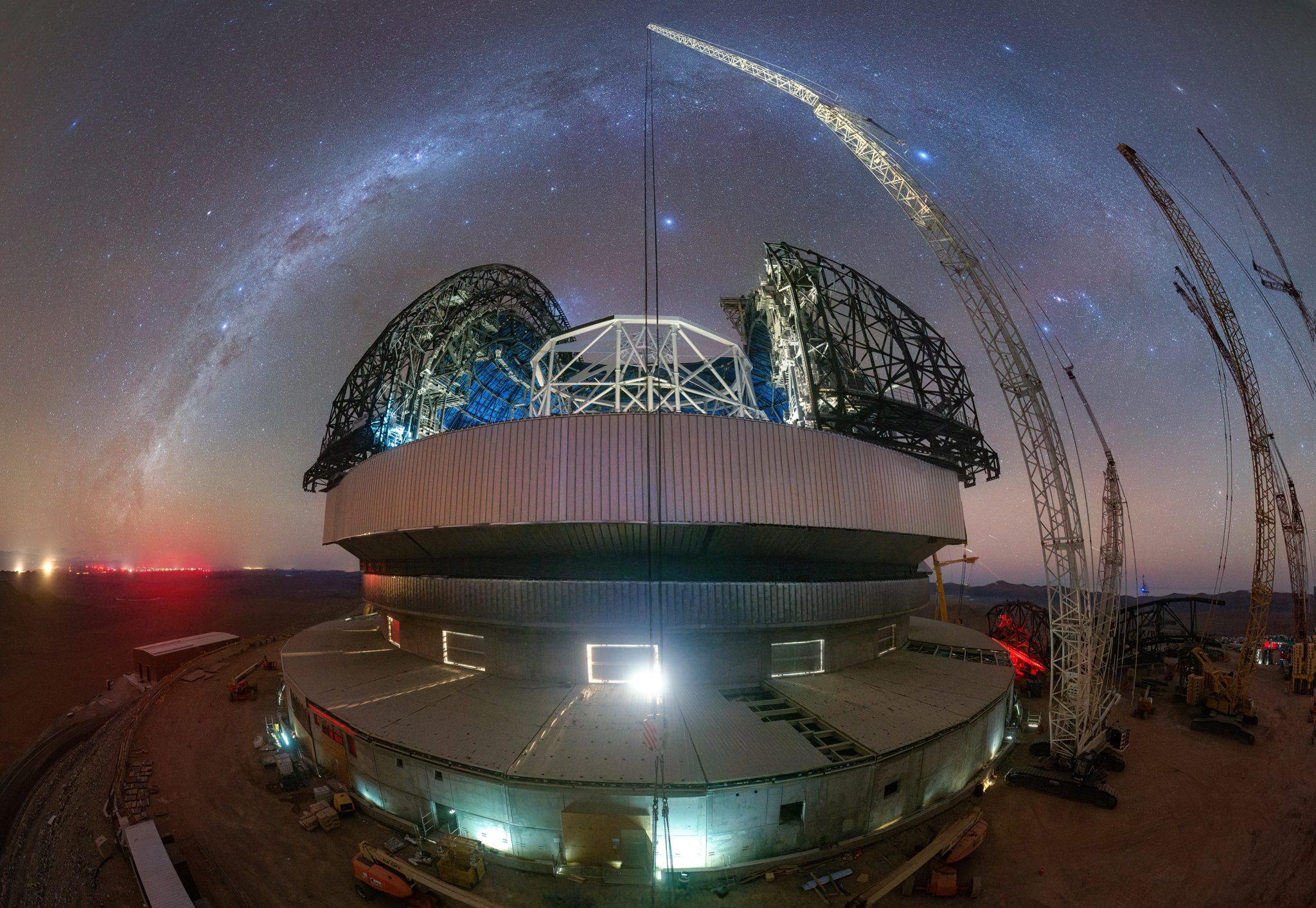 Watch the World’s Largest Telescope Rise Beneath a River of Stars