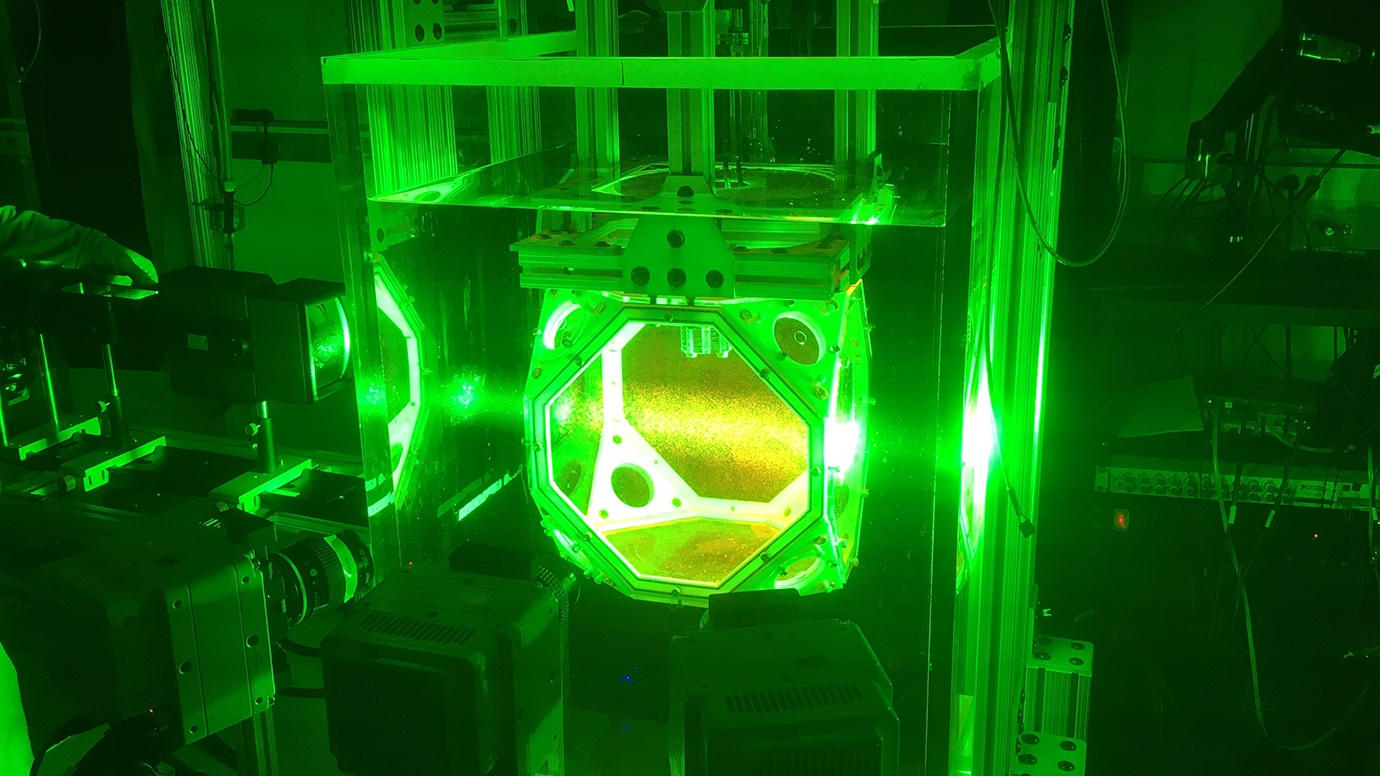 “No One Knew This Was Even Possible” – Physicists Create Contained Ball ...