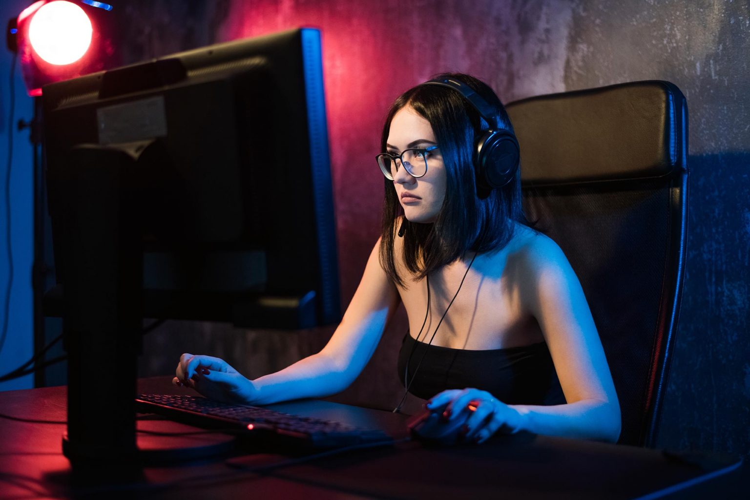 Action Real-Time Strategy Games Can Improve Visual Attention Skills