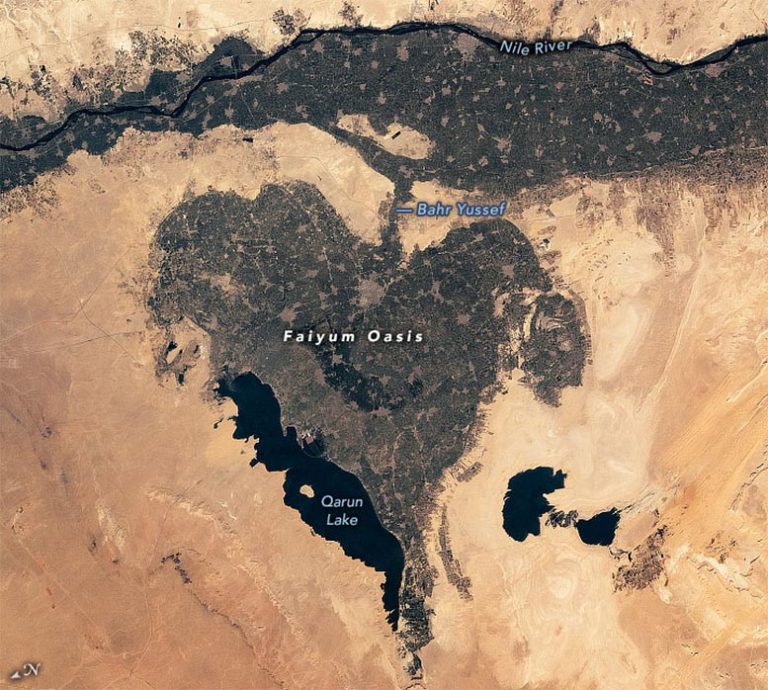 Heart-Shaped Oasis in Egypt Has Supported Human Life for More Than ...