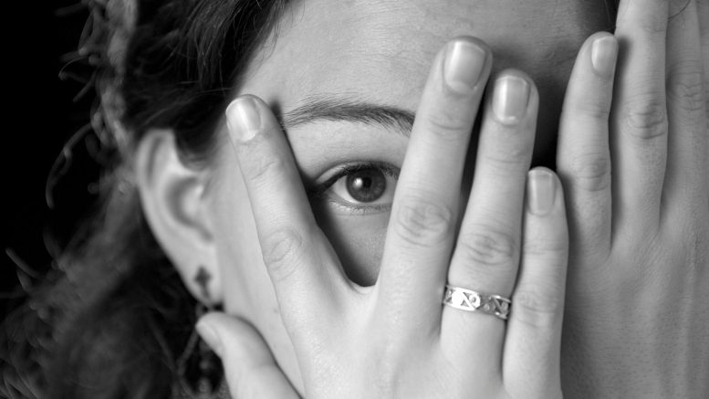 The Woman Who Doesn’t Feel Pain – New Study Reveals Her Unique ...