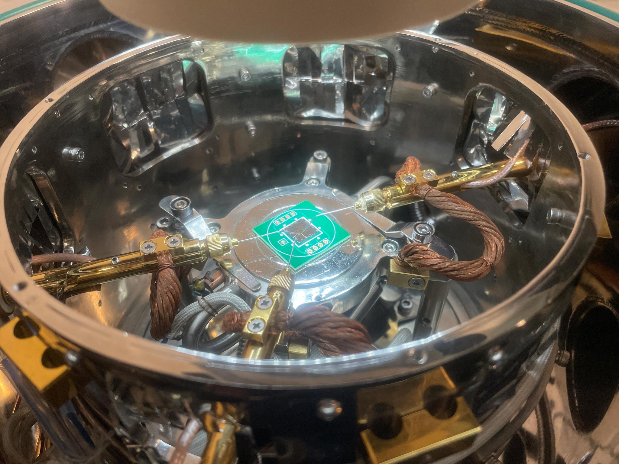 Protons To Power Next-Gen Memory Devices and Neuromorphic Computing Chips