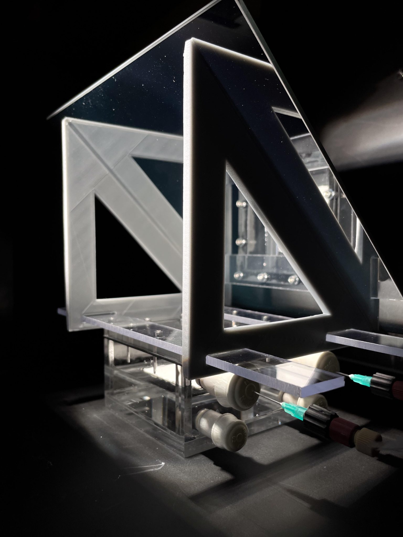 Revolutionary Solar-Powered Device Transforms Polluted Water Into Clean ...