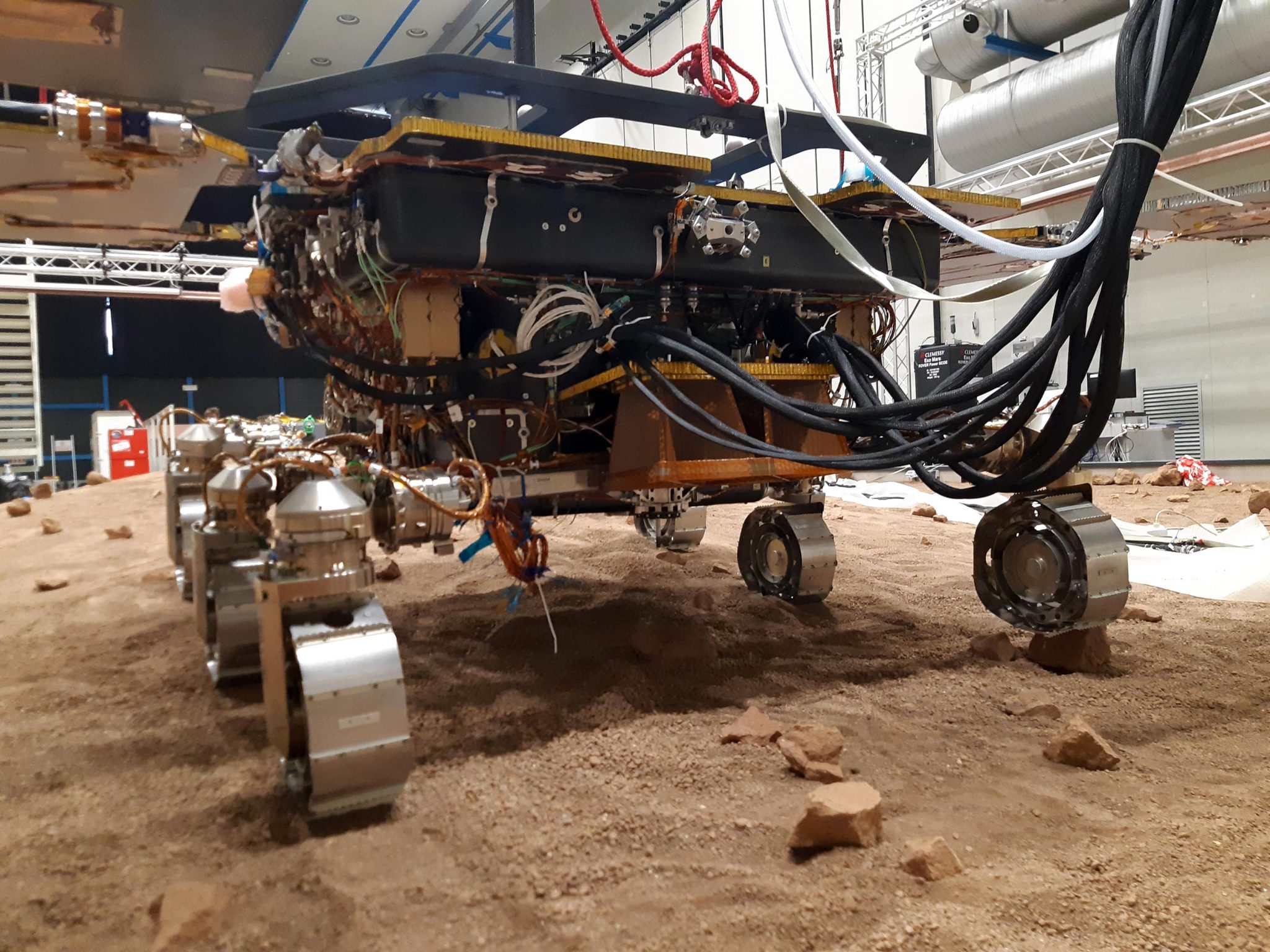 ExoMars Rover Replica Begins Earth-Based Mission in "Mars Terrain ...