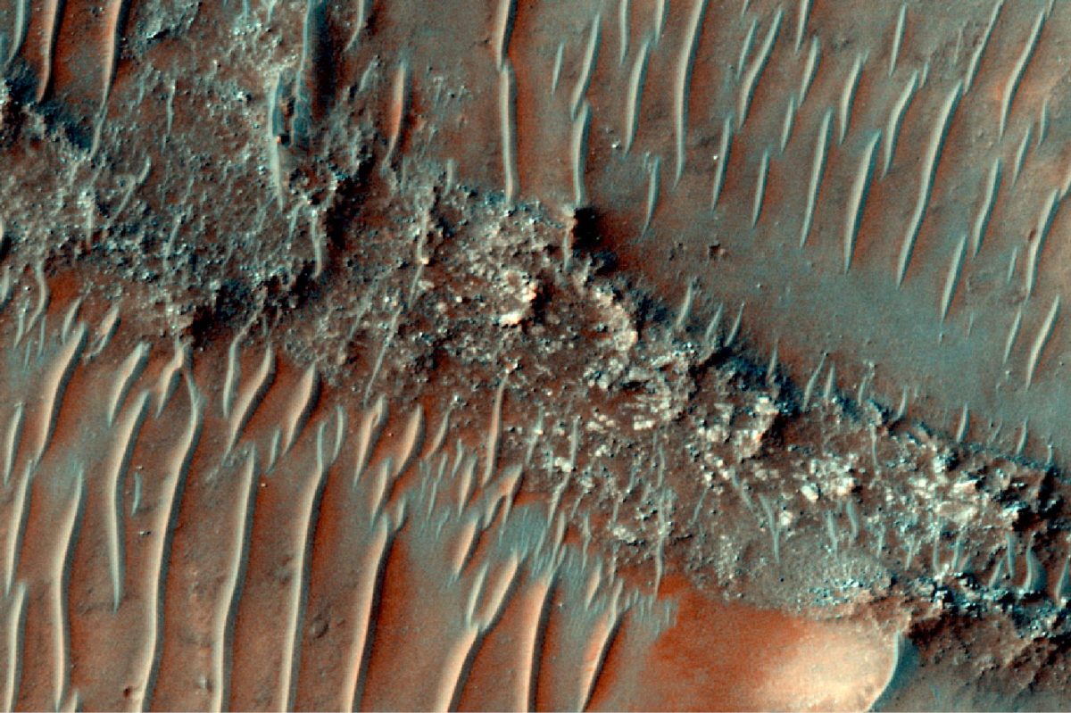 This Martian Region Is Hiding Thousands of Kilometers of Ancient Rivers