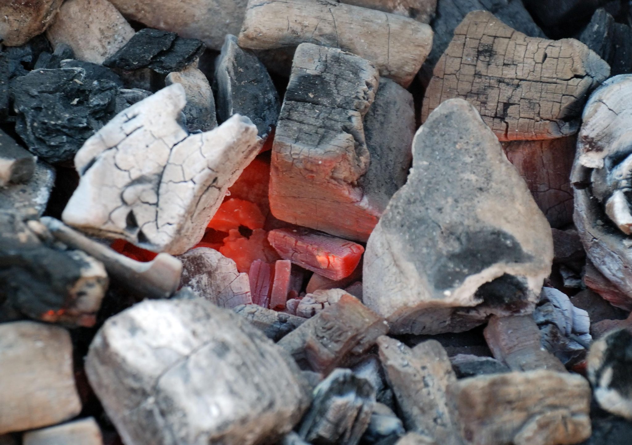 The Chemistry of Cooking Over an Open Flame: What Makes Smoky, Charred ...