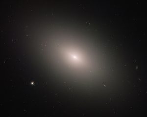 Hubble Image of the Week - Bucking the Trend