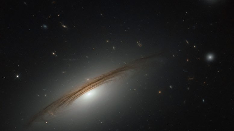 Hubble Image of the Week: The Mysteries of UGC 8201