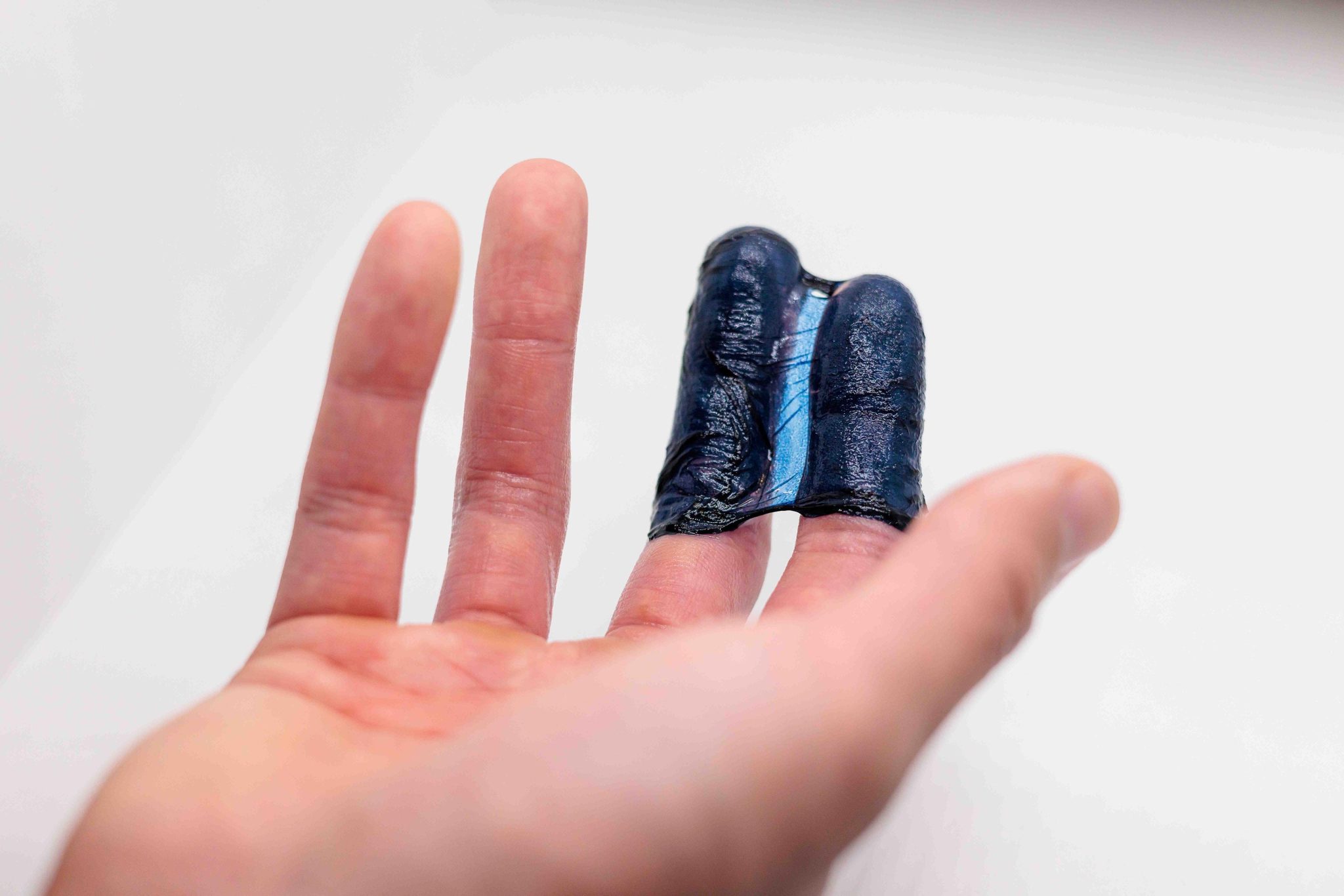 Revolutionary Bioelectronic Gel Brings Living Tissue and Technology ...