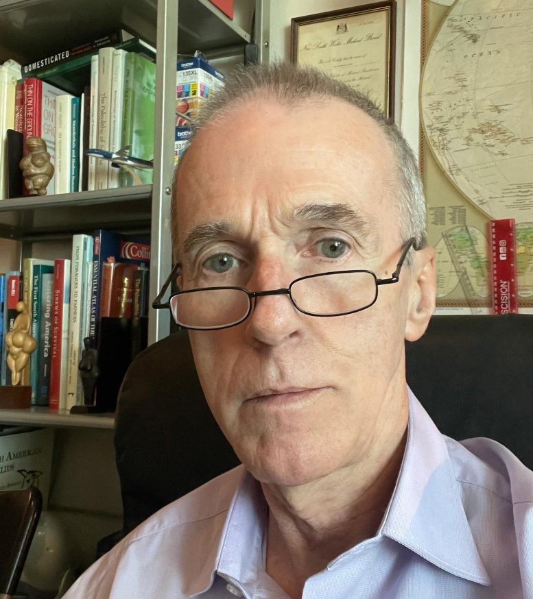 The Dawn of Fashion: How Eyed Needles Tailored the Evolution of Dress