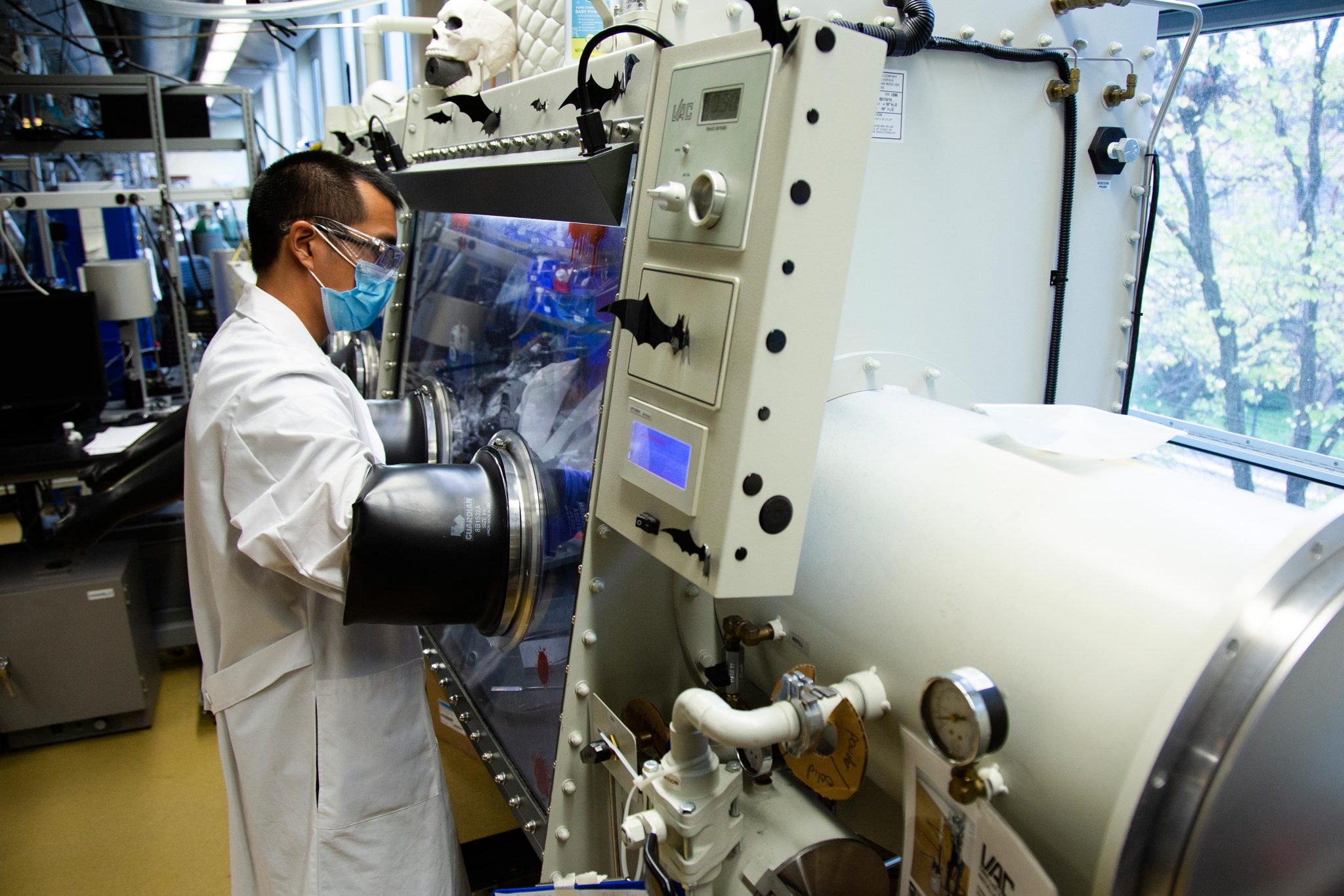 Next-Gen Electric Vehicle Batteries: Questions We Still Need to Answer ...