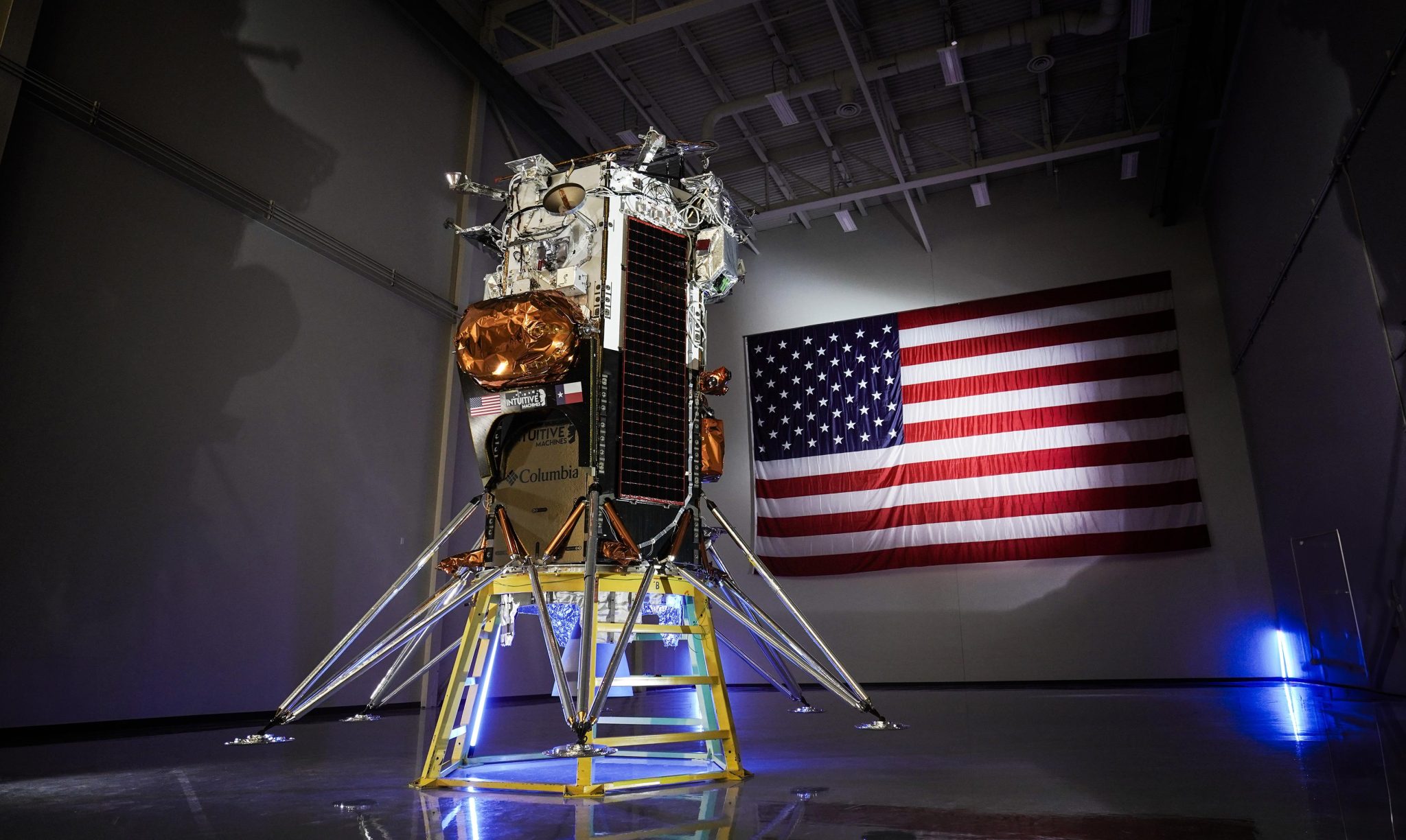 This Week @NASA – Lunar Lander Mission Heads to Moon, Artemis II ...
