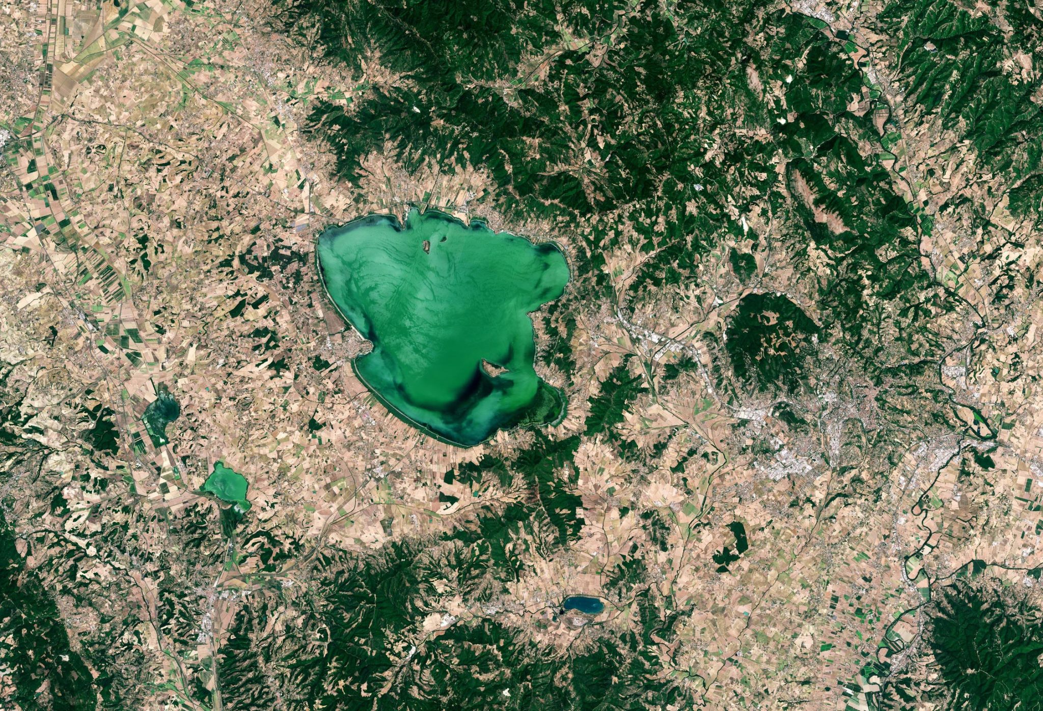 Exploring Earth From Space: Lake Trasimeno – The Fourth Largest Lake in ...