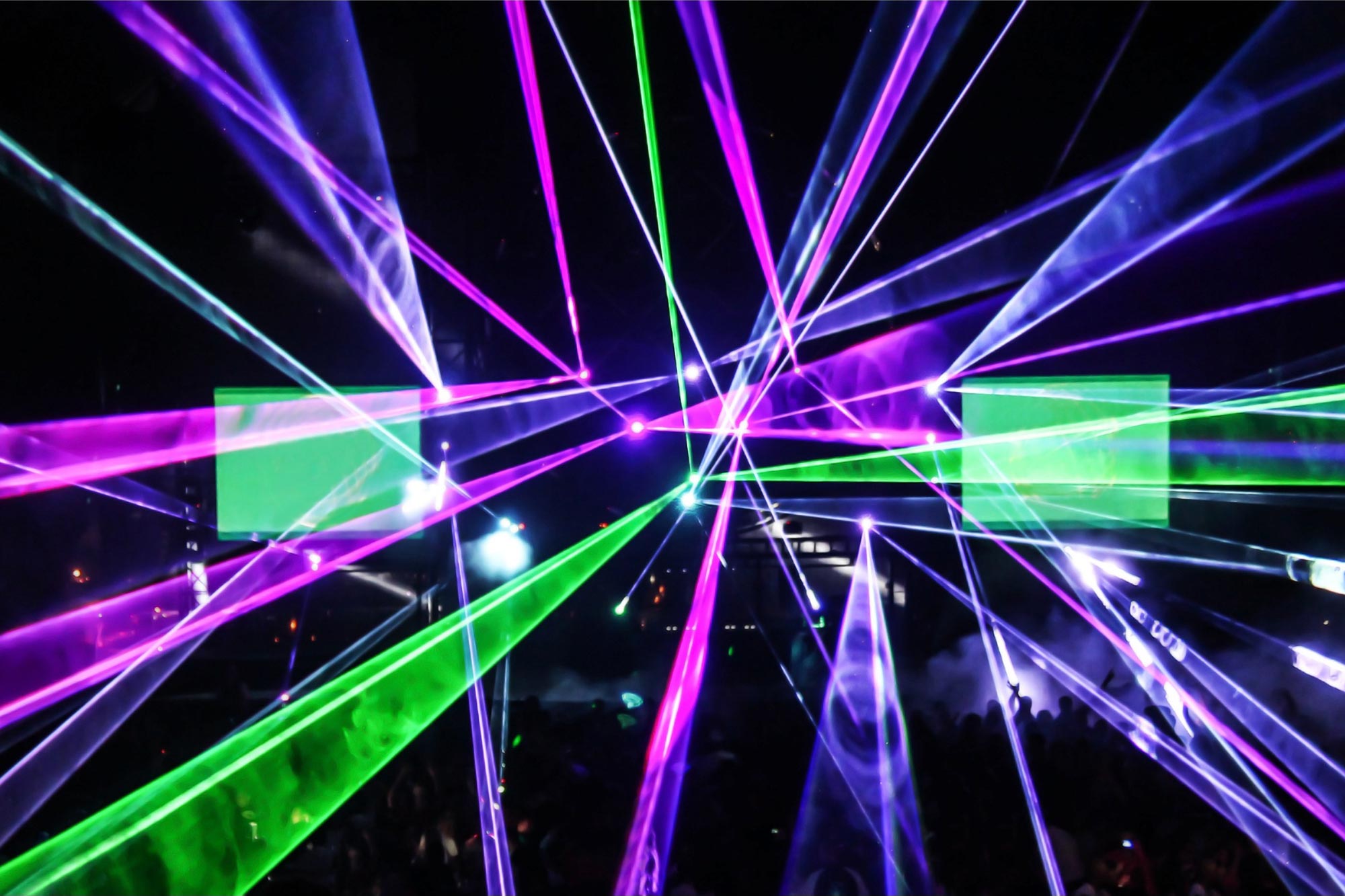 Revolutionary Laser System Composed of Massive Arrays of Thousands of ...