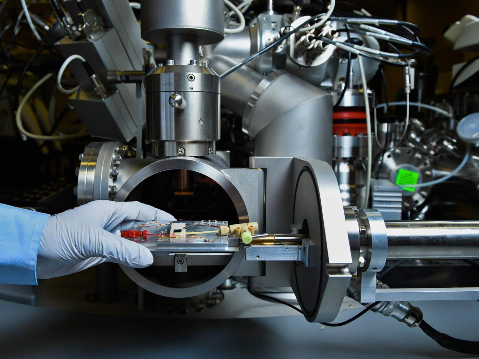 Better Lithium-Ion Batteries Possible With Nanoscale Molecular View of ...