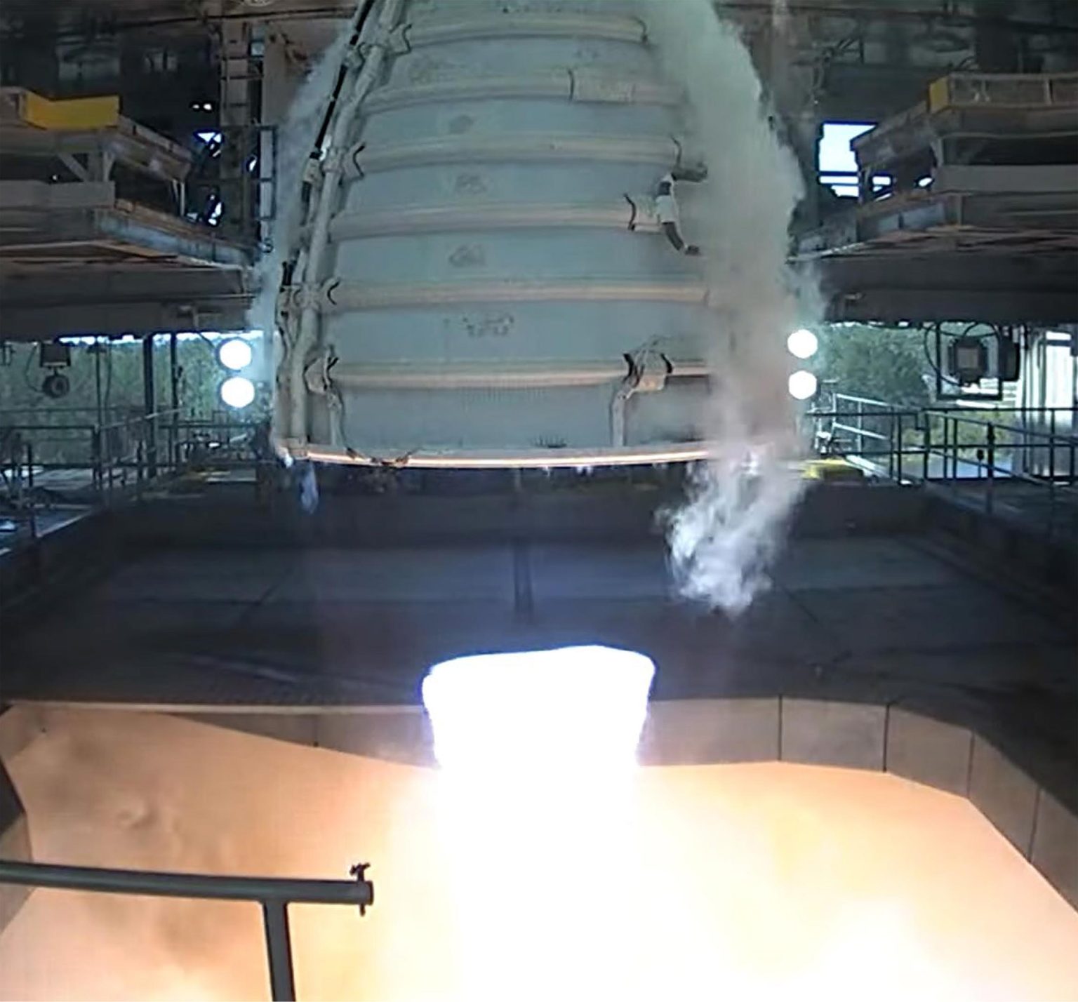 NASA Upgrades Powerful SLS Rocket Engines – Production Restarted for ...