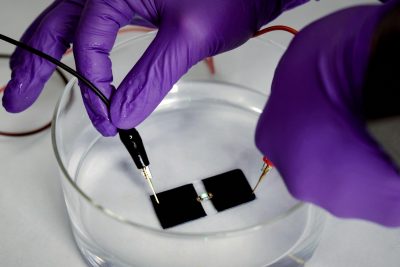 Conductive Gels That Stick When Wet for Better Biomedical Sensors and ...