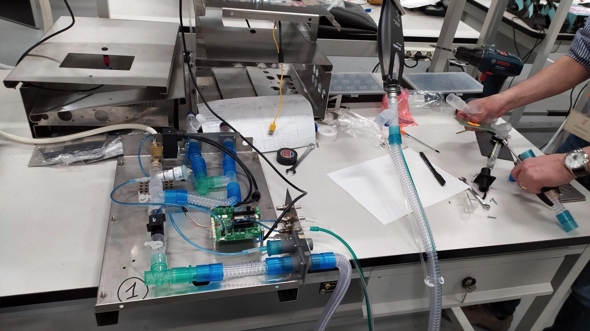 FDA Approval Granted for Simplified Ventilator Design From Particle ...