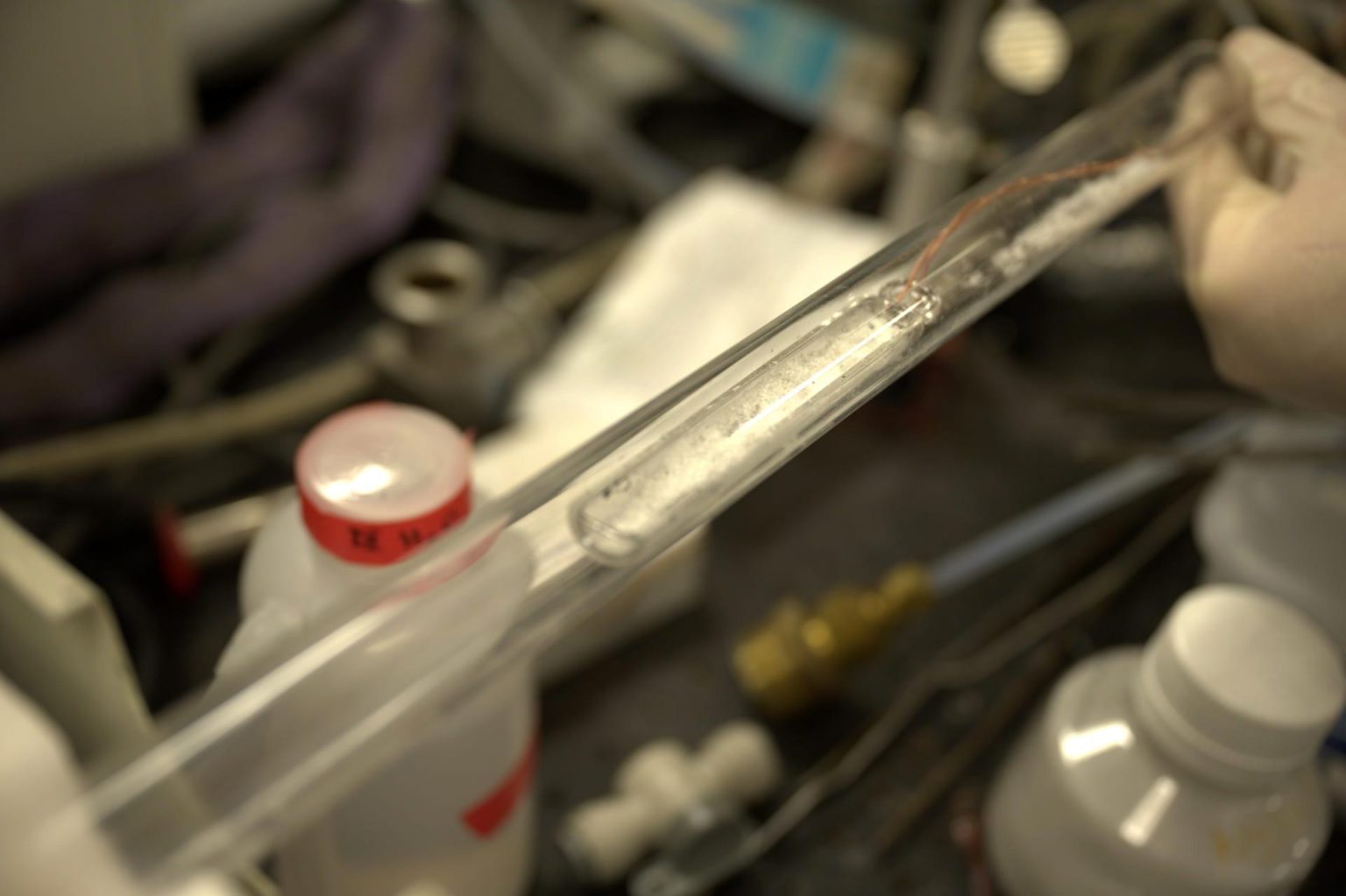 Turning Plastic Waste Into Carbon-Capture Master That Can Soak Up ...