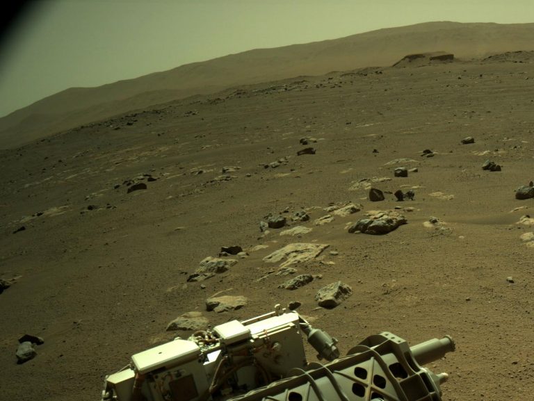 Mars Settlement Likely by 2050 Says Expert – But Not at Levels ...