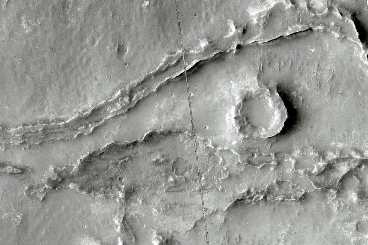 This Martian Region Is Hiding Thousands of Kilometers of Ancient Rivers