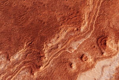 Scientists Discover Mysterious Earth-Like Patterns in Martian Soil